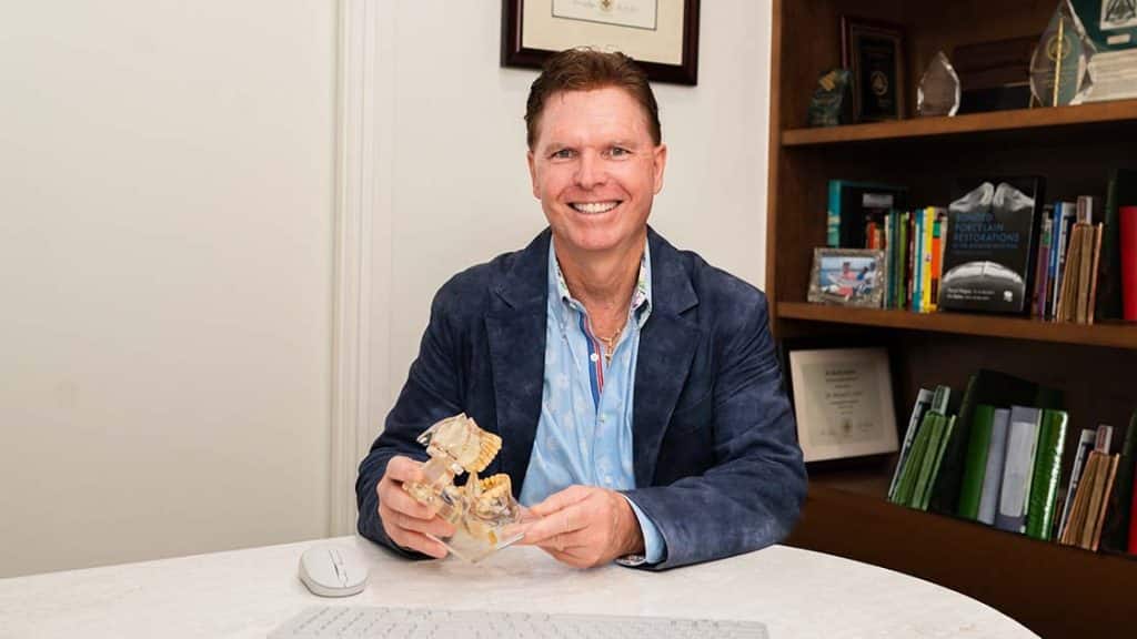 Why Dental Implants Are a Superior Choice to Dentures